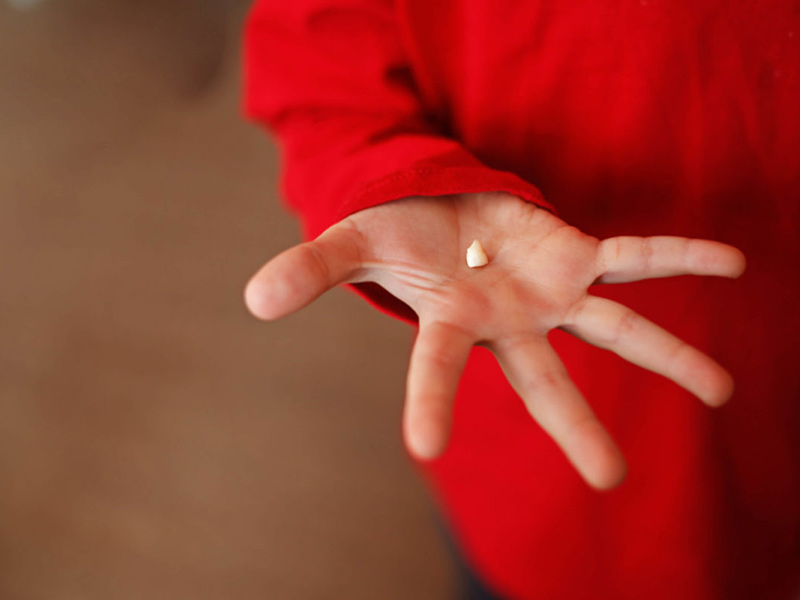 Dental Care Guide: Importance of First Tooth Care